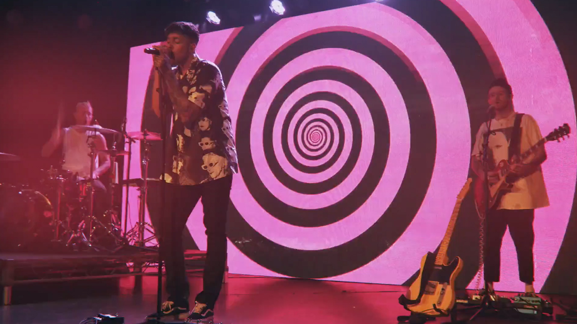 girlfriends Plays Live Virtual Show at LA's Roxy Theatre | Big Noise